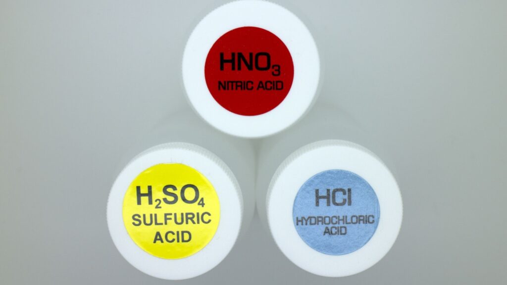 Most Dangerous Acids You Must Handle Carefully in a Lab